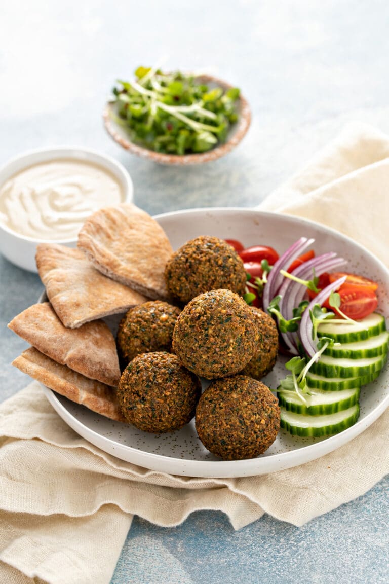 How to Make Falafel (Fried or Baked) - Lemon Blossoms